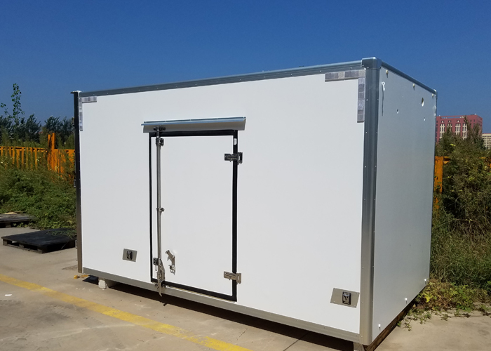 Aluminum Profiles Assembled All - Closed FRP / GRP Refrigerated Truck ...